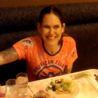 Woman Sets Steak Eating World Record - Big Geek Daddy
